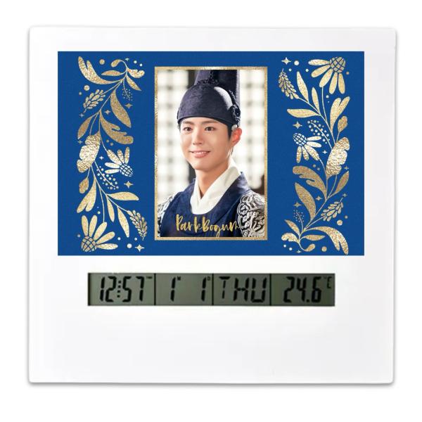 ■フォトフレームクロック・ポストカードサイズの写真は入れ替えられます。・単4電池2個使用・使用方法は取扱説明書に記載してあります。サイズ：185×190×19mm本体重量：243g材質：HIPSフォトフレーム：はがきサイズ（100×148ｍ...