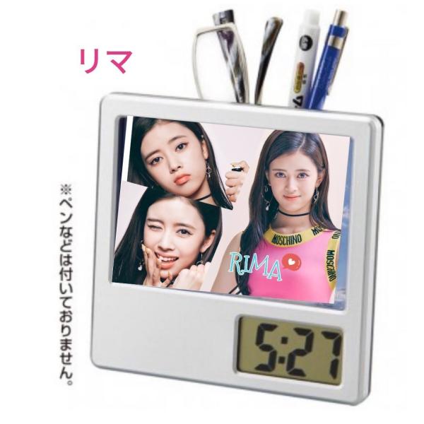 ■写真入りペン立て付き置き時計・単4電池1個使用（別売り）・使用方法は取扱説明書に記載してあります。サイズ：W145×D20×H140mm素材：ABS樹脂、ガラス中国製