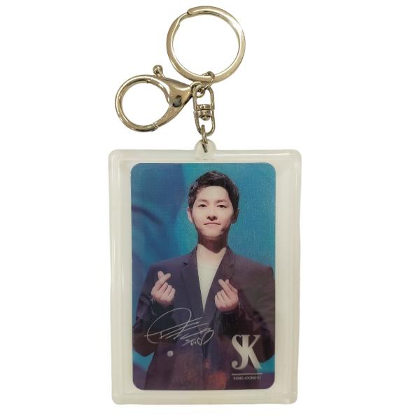 ■透明トレカ入りキーホルダー・韓流グッズ■サイズ：約9.6×7.1ｃｍ（本体）■材質：アクリル、スチール■店舗連絡先：アンジーソウル0276-55-6707