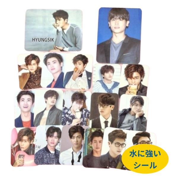 ■ミニ写真シールセット・韓流グッズ・かわいい写真がたくさん入ったミニ写真シールセットです。■サイズ：約7.5×5.5ｃｍ　2枚、4.5×3.5ｃｍ　16枚入り■店舗連絡先：アンジーソウル0276-55-6707