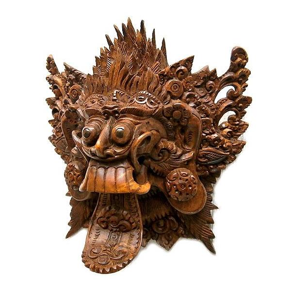 悪・邪悪の象徴『魔女ランダ』。バロンダンスは善の象徴『バロン』とこのランダの戦いのお話でもあります。自然木からの切り出しで立体的に、丁寧に細かく彫られています。左右の装飾には透かし彫りで、中央のランダの顔は迫力のある浮き彫りで彫られ、口は裏...