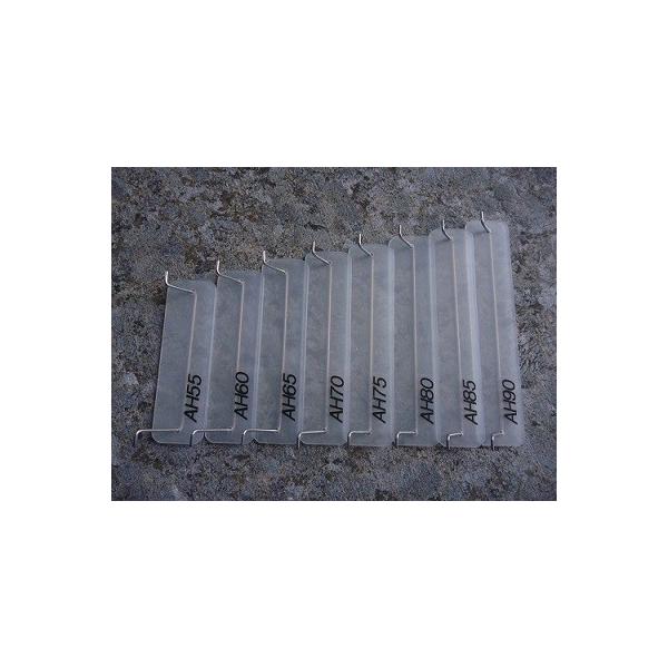 各サイズ　3個入りアシストフックをスッキリ収納できるホルダーがアシストフックホルダーです。せっかく作ったアシストフックのラインがよじれたり絡まったりすることなく収納できます。スローピッチ用のダブルフックからシングルフック使い方しだいでいろい...