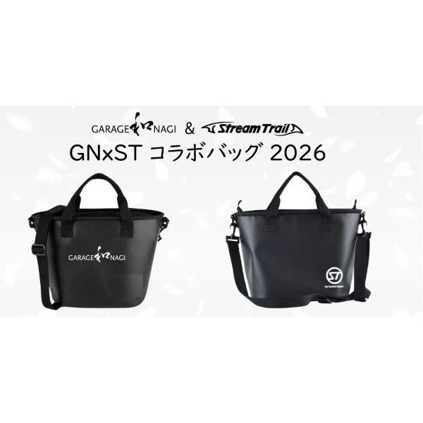 GNxSTコラボバッグ2026防水バッグをメインとしたアウトドアライフスタイルブランドの「ストリームトレイル様」とのコラボバッグ、普段使いにも最適なファスナーフラップ付きショルダートート。バッグの内側には小物収納に便利なインナーポケットやD...