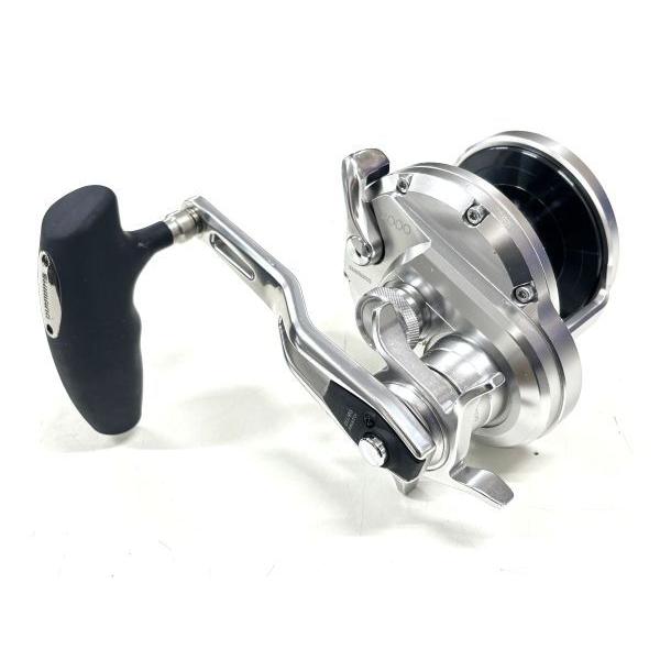 シマノ　オシアジガー 4000 RIGHT　中古中古委託品回転滑らか。説明書、付属品、箱なし。※中古は個々によって感覚が違います。細かい方はご遠慮して下さい。※商品の状態や品質にこだわる方や新品状態を求める方のご購入はご遠慮下さい。※ノーク...