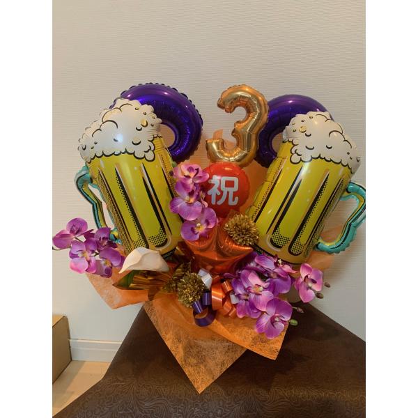 周年祝　バルーン　ビール　居酒屋　和食店　誕生日　バースデー　プレゼント　電報　アレンジメント　卓上型　お店　周年祝い　選べる数字　シルクフラワー　カラーリリー　胡蝶蘭　ポンポンマム和風テイストのお花をお入れした選べる数字バルーンアレンジで...