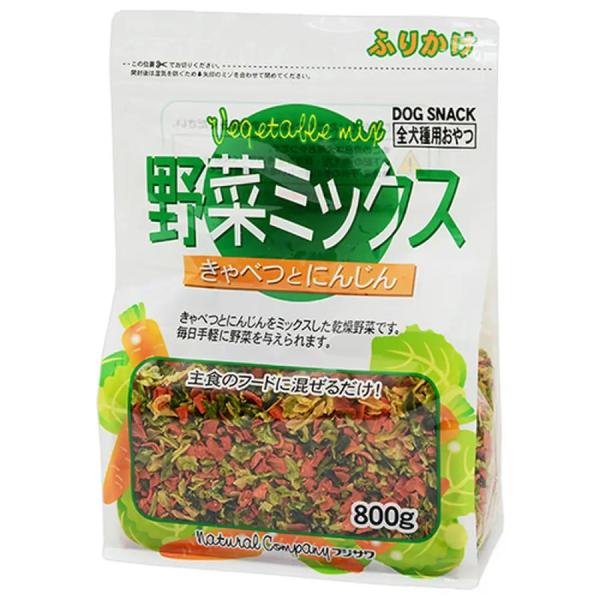 フジサワ　　野菜ミックス きゃべつとにんじん ８００ｇきゃべつとにんじんをミックスした乾燥野菜です。ワンちゃんに必要なビタミンや食物繊維が含まれています。主食のフードに混ぜるだけで毎日手軽に野菜を与えられます。---原産国---中国---原...
