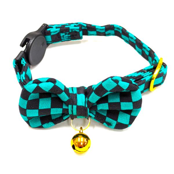 岡野製作所　和柄リボンキャット 市松おしゃれな和柄の肌にやさしいコットン製生地を使用した、大きなリボン付きの猫用首輪です。負荷がかかると外れるセーフティバックルタイプ。万が一枝などに首輪が引っかかっても、バックルが外れるので安心です。---...