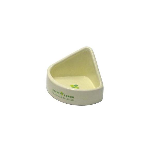 三晃商会　ハッピーディッシュ コーナー Ｍ陶器製で安心！浅型で食べやすい！安定感がある陶器製食器。口までの高さが低い小動物に合わせた食器高。コーナーに沿う扇型の形状は置いた時に邪魔になりにくく、食べやすい！皿底には愛らしい、クローバーモチー...