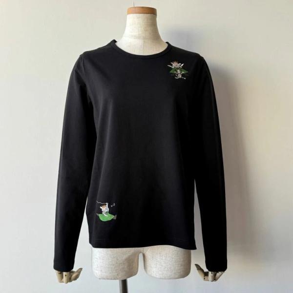 アルベロベロ /オレボレブラ2026 SPRING COLLECTION(春物コレクション）Ms.ノーティシリーズの刺繍入りベア天竺カットソー。ぶたのノーティと愛犬の面白い関係が刺繍で表現されています。生地にストレッチ感があり、着心地の良い...