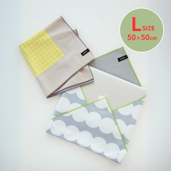 生地の裏表が面ファスナーのような構造になっていて、生地同士がぴたっとくっつく不思議なクロスです。結び目が無い分、嵩張らずにバッグ内がすっきりします。Lサイズは13インチのノートPCが包めるビッグサイズ。厚手の生地を採用していますので、バッグ...