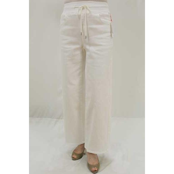 【発売日：2026年02月05日】616655/綿ストレッチデニム素材、ウエストを綿ストレッチリブニットで切り替えた、セミワイドパンツ、裾へ向けてわずかに拡がりを持たせたフレアーシルエット、ウエストはドロストで調節可能。パシオーネボトムスの...