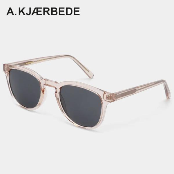 BATEは、大きめの顔にもフィットする大きめのユニセックスモデルです。時代を超越したモダンでクラシックなスタイルは、何シーズンも使い続けたくなるでしょう。年齢や性別を問わずお使いいただけます。UV 400カットポリカーボネートレンズ高品質の...