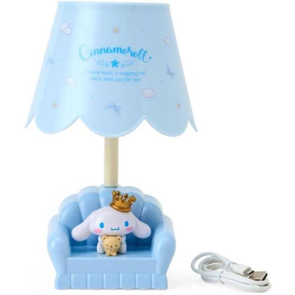 本体サイズ：約幅16×奥行16×高さ25cm。主な材料・原料：ABS卓上に置くのにぴったりなサイズ。背面のボタンを押すとライトが点灯。マスコット取り外し不可。電池方式:USB電源/単3形乾電池3本使用（別売）※総柄デザインの部分は、商品によ...