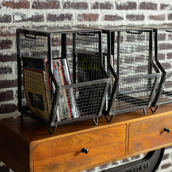 【発売日：2026年01月27日】■商品名 / IRON BASKET WITH TOP BOARD■品番 / SAL191200915T■タイプ / 天板付き■カラー / シルバー■SIZE /  H 47cm　W 28cm　D 39.5...