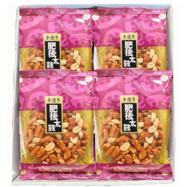 一番人気の手造り肥後太鼓の１6枚入りギフト。全国菓子博覧会栄誉大賞受賞。煎りたてのピーナッツと醤油風豊かなあられをミックスし、水飴でからめ仕上げてます。国産米で作ったあられを使用してます。