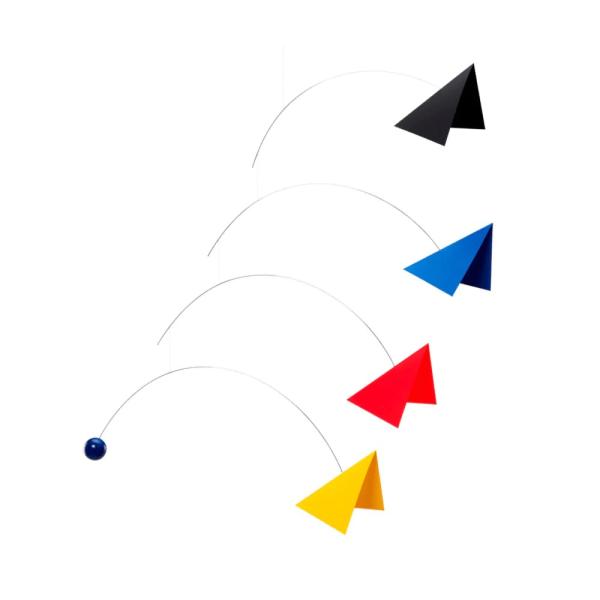 空中でゆらゆらと揺れるモビール。子供部屋はもちろん、遊び心のある大人のインテリアとしても存在感を発揮します。最高のモビールの動きは、正確なバランスポイントが必要となります。お互いのモビールは、注意深く集合し、熟練の技によってバランスが保たれ...