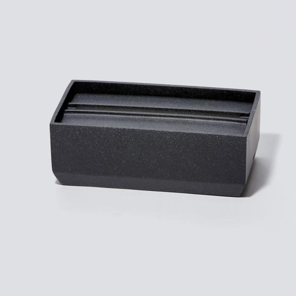 ミニマルな美しさ！石調のラグジュアリー市販の詰め替え用ペーパータオルを収納するケース。しっとりとした質感がラグジュアリーさを演出してくれます。ホテルやカフェなどの備品としても人気なtorel(トレル)の新型。使用するにつれ、フタも一緒に下が...