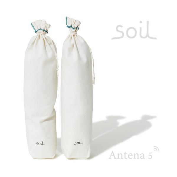 高い吸湿性・調湿性を持った自然素材珪藻土（けいそうど）に、脱臭・消臭性のある炭を混ぜてつくられた吸湿脱臭剤ドライングサック Lです。Lサイズはハイカットのスニーカーやロングブーツなどにぴったりのサイズです。かわいらしい綿の巾着袋の中に吸湿剤...