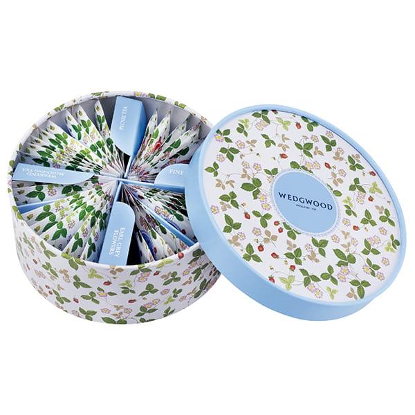 ウェッジウッドを代表する人気柄ワイルドストロベリーのティーバッグ4種を堪能できるセットです。[セット内容]ファインストロベリー・アールグレイフラワーズ・ピクニック・ウィークエンドモーニング各2g×9 [原産国]イギリス [箱サイズ]約縦17...