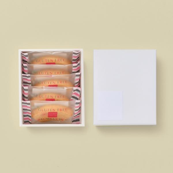 [セット内容]バウムクーヘン×5[賞味期間]120日[サイズ]バウムクーヘン：約14×7.5×2.5cm[箱サイズ]約幅15cm×縦18cm×厚さ5cm[備考]※本品製造工場では、小麦を含む製品も製造しています。この商品はこのような用途(贈...