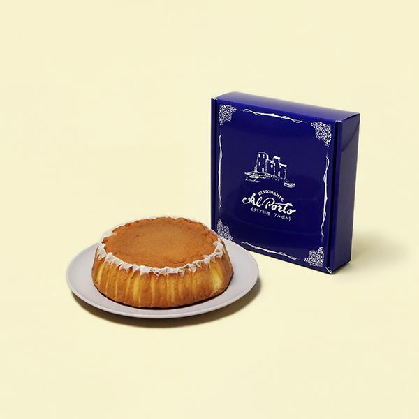 しっとりと焼き上げたケーキで幸せなティータイムを。フランス料理界の第一人者・坂井宏行シェフ監修。オレンジピールを混ぜてふっくらと焼き上げた生地は、さわやかなかんきつの香りがクセになる美味しさです。[セット内容]チーズケーキ×1[賞味期間]常...