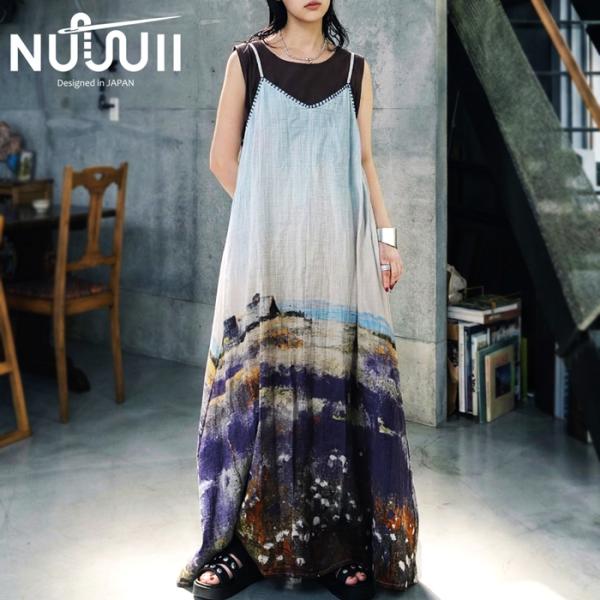 【発売日：2026年05月20日】×メール便不可！※詳細をPCサイトよりご購入前にご確認下さいませ。綿100％ダブルガーゼの柔らかな着心地が魅力のキャミワンピース。風景デジタルプリントが映える一枚で、Aラインシルエットがゆったりと体型カバー...