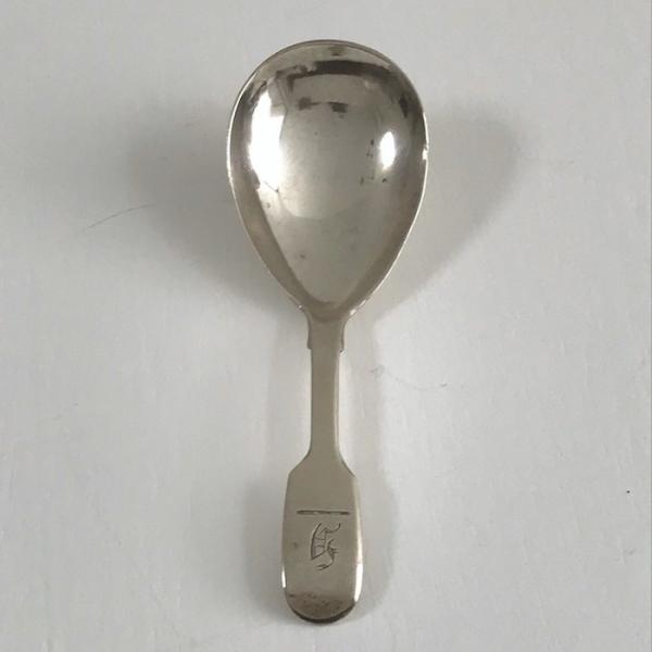 ロンドンにて購入のアンティークです。シルバー、ロンドンBenoni Stephens 1836年製です。長さ約10.5cmです。#ティーキャディースプーン#紅茶葉用スプーン#シルバー#BenoniStephens#1836年