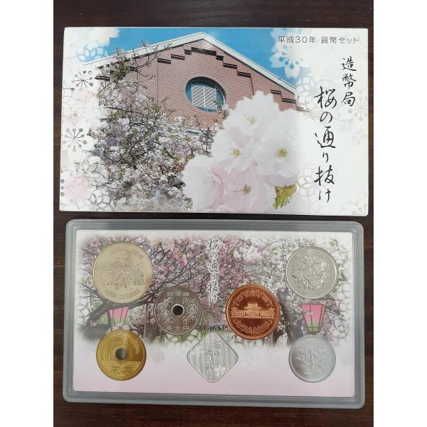 写真はスマホで撮影している為、若干の色の誤差があります。※ 汚れや傷がある場合がございます。写真をよくご確認いただき中古品にご理解・ご了承の上、ご購入お願いいたします。在庫管理には十分注意しておりますが、他サイトでも併売している関係上、まれ...