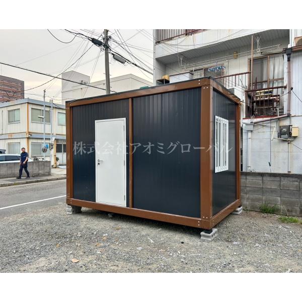 ◆欲しい空間を、もっと安く、もっと早く。・メーカー：青海プレハブ・サイズ(mm):W4000×D2500×H2800mm・原材料：鉄骨造/手動式シャッター2箇所/スチールパネル/断熱材入り/アスベスト不使用・カラー： ブラック / ホワイト...