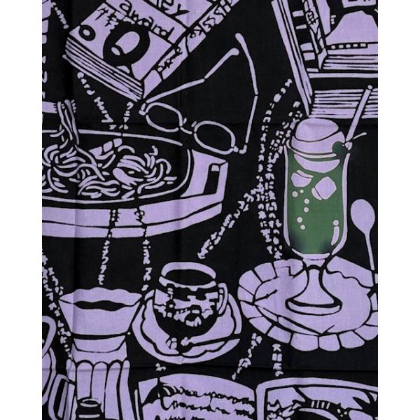 手ぬぐい「ブックカフェ/紫」(design　by　工房カモ)読書のおともに美味しいコーヒー、プリン、それともナポリタンお茶のおともに新刊雑誌、冒険小説、文学、それともミステリーデザインの鴨川志野さん。ユーモアあふれる手ぬぐいです。【伝統工芸...