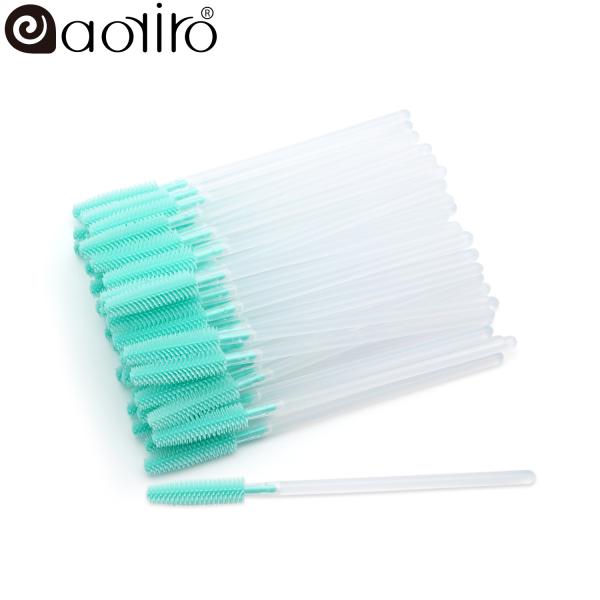 【内容量】1袋(約50本)【材質】PP、シリコン（ブラシ）【特徴】シリコン素材の密度の高いブラシであるため、 短いまつげや細いまつげが キャッチしやすいですまつげやまゆげの美容液の塗布やまつげやまゆげの毛並みを整えますゴワゴワ感がなく優しい...