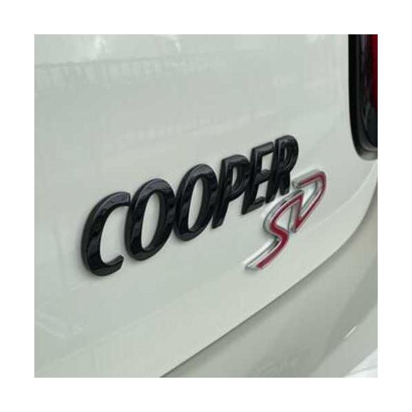 【適合車種】クラブマン：F54５ドアハッチバック：F55３ドアハッチバック：F56カブリオレ：F57クロスオーバー：F60※"Cooper SD"のピアノ・ブラックエンブレム