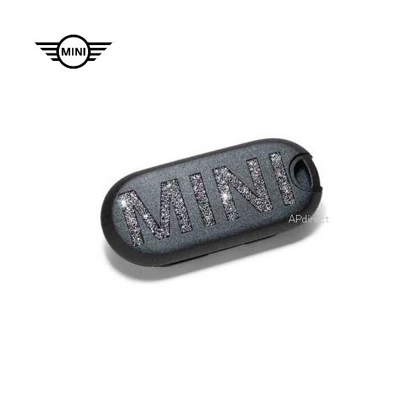 【適合車種】３ドアハッチバック：J01/F66５ドアハッチバック：F65カブリオレ：F67エースマン：J05カントリーマン：U25ユニークなスワロフスキー・クリスタルをMINIの文字に配したキーカバーは、愛車にさらなる輝きを添えます。MIN...