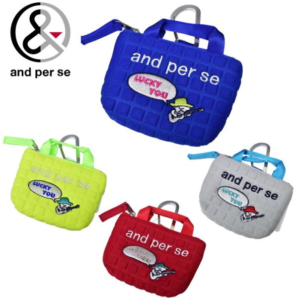 ・柔軟性、クッション性に優れた生地に格子柄のエンボス加工を施したボールポーチ。・ロゴ刺繍とギターを弾くアンパンジーがポップでキュートなデザイン。・ティー挿し付き、ゴルフボール2個収納可能です。・カラビナ付きで着脱も便利。・ボストンバッグやカ...