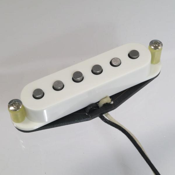 ※ こちらの商品は 単品 / ミドル側 です。Lundgren / Stratocaster '50s Formvar 単品（ミドル側）ラングレン / ストラトキャスターフィフティースフォームバーStratocaster '50s Form...