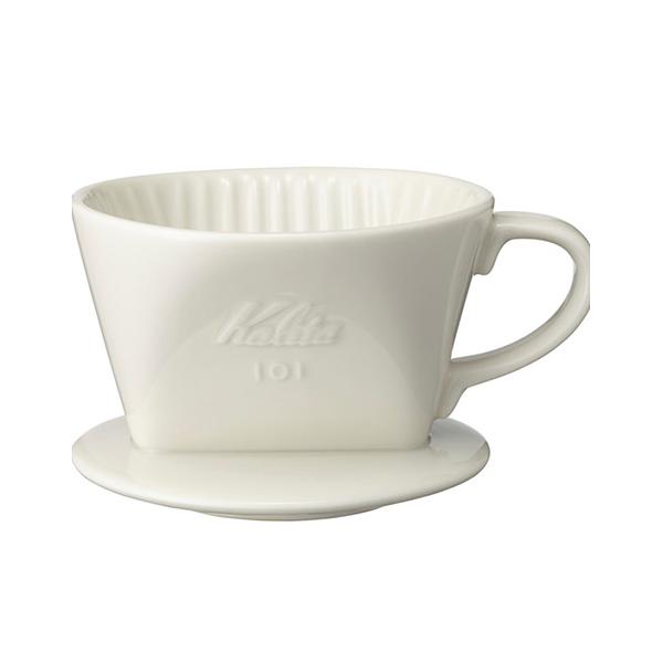 カリタドリッパーは三つ穴。雑味が出る前に、美味しさだけをドリップするのが特徴です。陶器製　台形の101コーヒーフィルターをご使用ください。