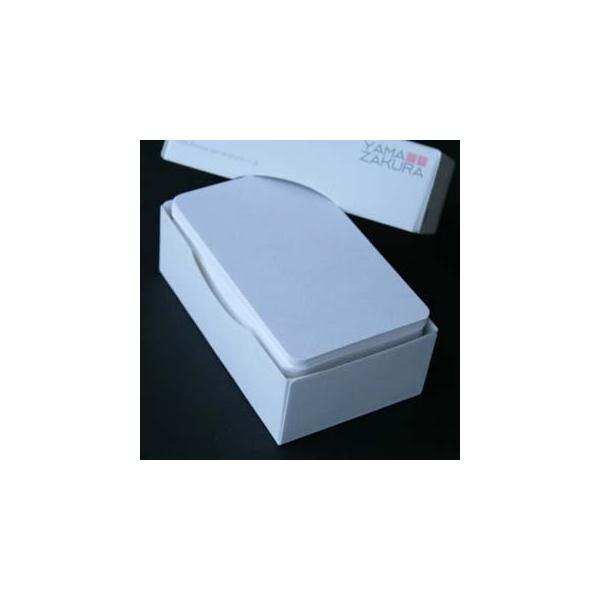 【商品概要】【品名】名刺 4号 カド丸 白桜【数量】1個（100枚）【紙厚】0.355mm【米坪】285ｇ/m2【寸法】55mm×91mm【商品説明】格調高く、重厚感に満ちた白桜は、ワンランク上の名刺として企業経営者や会社役員、士業に携わる...