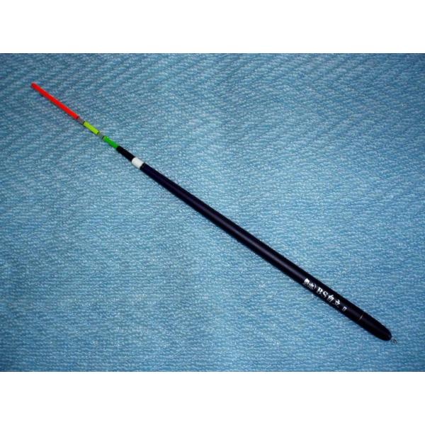 【商品概要】カラー:艶消しパールホワイト規格:B商品重量(g):30.9製品サイズ 横径(φ)X長さmm:12.8 X 425●低重心設計で感度良好、太めのトップでアタリが明確●鉛内蔵におり遠投が楽々、自立タイプ●楕円型サルカン仕様、糸落ち...