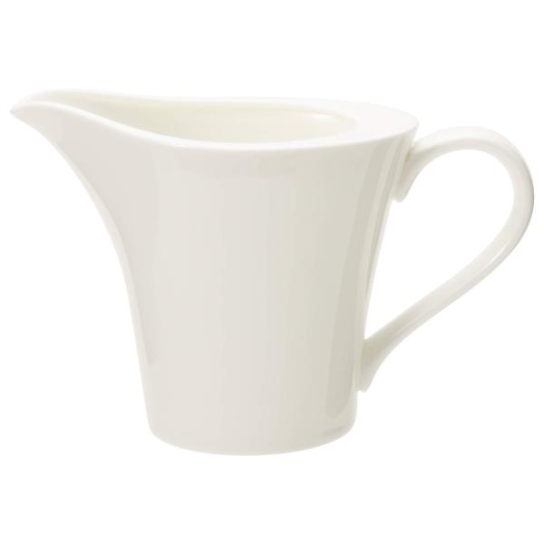 【商品概要】本体サイズ:長径126×短径65×高さ83mm×容量175cc(満杯容量)素材:ボーンチャイナ原産国:インドネシア【商品説明】【商品詳細】ブランド：NARUMI(ナルミ)商品種別：ホーム＆キッチン商品名：NARUMI(ナルミ) ...