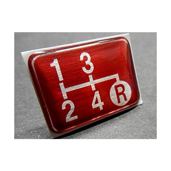 【商品概要】Tuningfan　シフトパターン エンブレム　RED（赤） 4MT車用ベース地ヘアライン ＋ クリアドーム加工　サイズ：縦16mm 横22mm 厚さ約2mm無黄変ポリウレタン樹脂使用　粘着剤：強粘着　　Made in Japa...