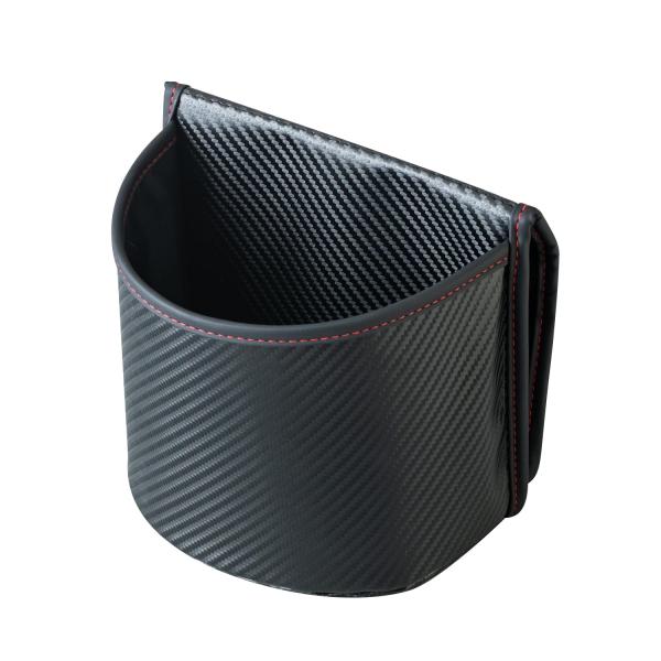 【商品概要】車のシートスライドバーやドアポケットで使用するカーボン調生地のダストボックスです。小物入れとしてもご使用になれます。500mlのペットボトルが2本入る大きさでちょうどいいサイズ感です。ビニール袋を使用して、ゴミ箱としてご使用にな...