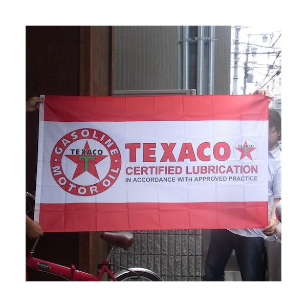 TEXACOのフラッグサイズ：約90×150cm※商品画像の色合いなどは、撮影した状況や、お客様がお使いになっているディスプレイ等の環境により、実物と異なる場合があります。※撮影用の小物等は付属しません。