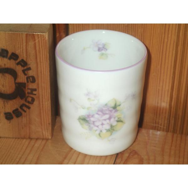 素材：磁器サイズ：Φ6.7　H7.6●イマンの製品につきまして【ガラス・陶器製品】・イマンの陶器は、アンティークのような柄や吹きつけをほどこしている品でございます。手作りのためサイズや柄位置、吹きの感じが若干違ってくるものがございます。※商...