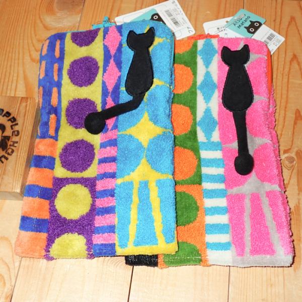 サイズ：約13×21cm素材：綿100%（アップリケ：ポリエステル100%）中国製※商品画像の色合いなどは、撮影した状況や、お客様がお使いになっているディスプレイ等の環境により、実物と異なる場合があります。※撮影用の小物等は付属しません。カ...