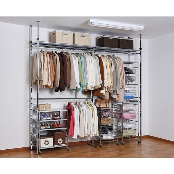 ■突っ張り式で頑丈　欲しいところにぴったりのハンガーラック※幅120?200cm空いているスペースに収納を増やしたい時にぴったりなハンガーラックです。お部屋やウォークインクローゼット、納戸に設置してスペースを有効活用できます。衣類だけでなく...