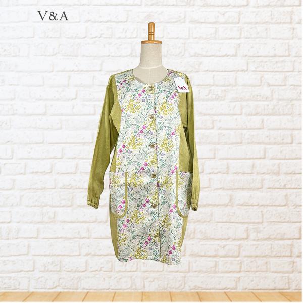 花柄と無地を組み合わせた優雅な前開き割烹着です。無地部分の生地は、リリー模様のジャガード織りで高級感があります。袖口はゴム入りです。前開きなので、着脱が楽です。後ろで結ばないので、肩や腕が上がりにくい方に特におススメです。洗濯はネット使用で...