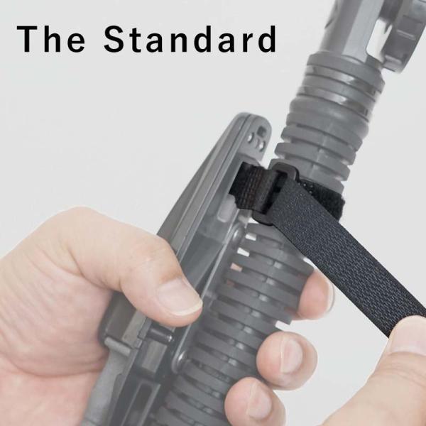 The standard（ザ スタンダード）は、ダイビングやマリンスポーツに必要なアクセサリーを、シンプルで高品質にこだわって提供するブランドです世界のメーカーと連携し、耐久性や使いやすさを追求。水中ライト、ダイビングナイフ、指示棒やカレン...