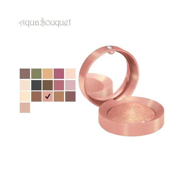 [商品説明]上質な微粒子パウダーが肌にさっと馴染んで、クリームの柔らかさとパウダーの軽さを兼ね備えたテクスチャー。コンパクトなケースには嬉しい鏡付き。品の良いラメ感と豊富なカラーは日本ではなかなか手に入らない逸品です。[オススメ紹介]ブルジ...