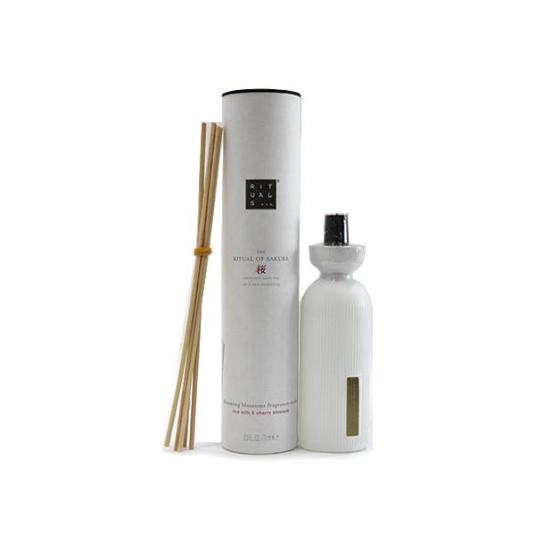 [商品名]リチュアルズオブ桜70mlフレグランススティック（室内用）[商品説明]ライスミルクとチェリーブロッサム（サクラ）をベースにしたこれらのフレグランススティックで自然とユニークな方法であなたの家をスタイル。ライスミルクとチェリーブロッ...
