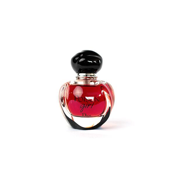 CHRISTIAN DIORPOISON GIRL EDP 30ml昔ながらの「プワゾン」に2016年元気あふれる「ガール」が登場。香りはスウィートフロラールで、元気の良い若い女の子をイメージして造られました。香調：スウィート、バルサミック...